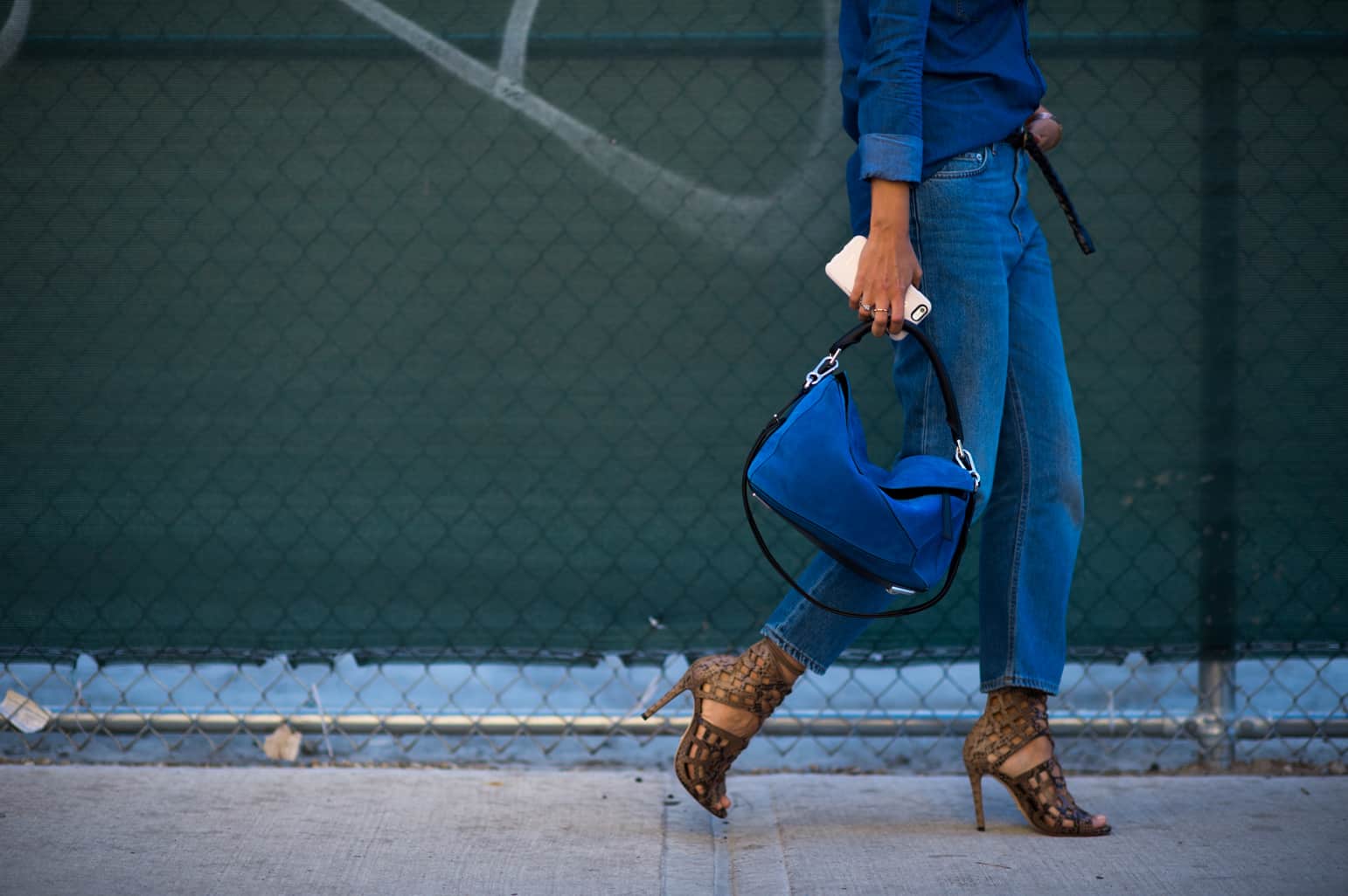 Tips for matching genuine Italian leather handbags with your outfit ...